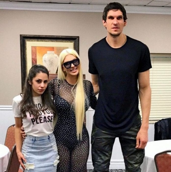 Bobi Marjanovic took a photo with Serbian Diva Jelena Karleusa