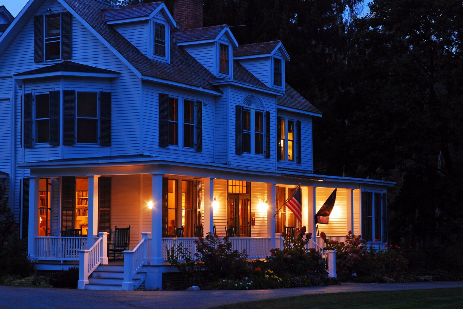 Light the Night: Outdoor Lighting Ideas When the Power's Out ...